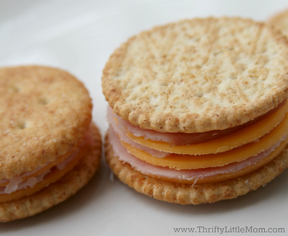 DIY Cracker Stacks for Your Lunch Pack » Thrifty Little Mom