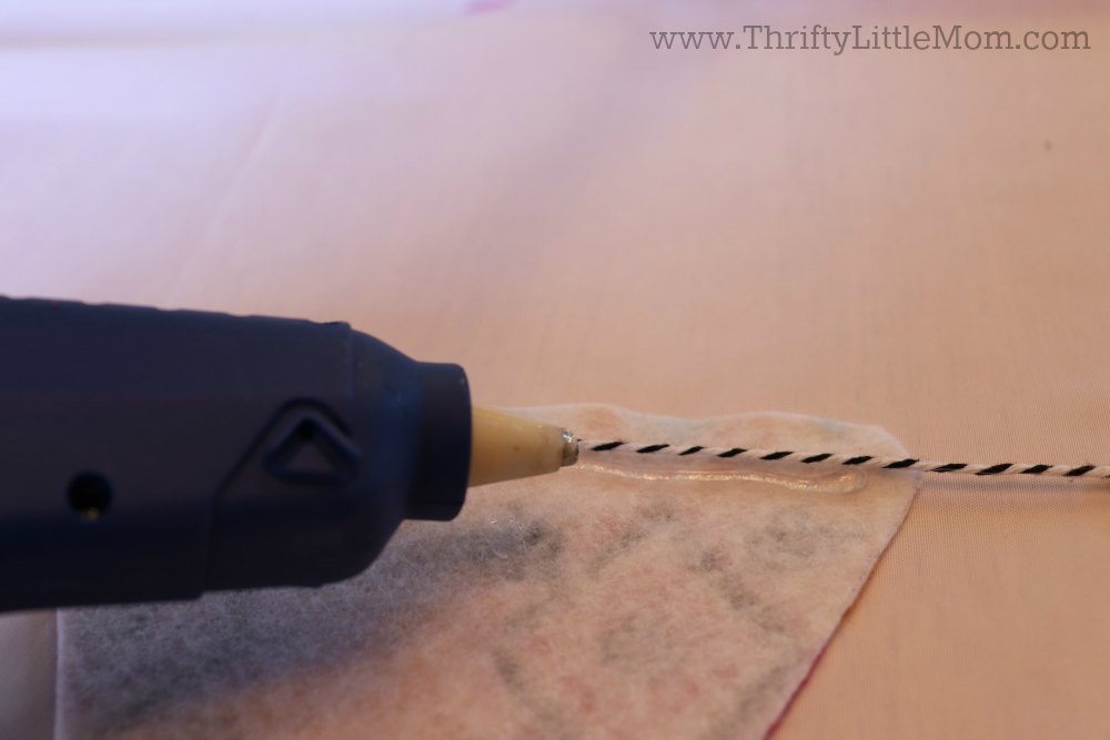 How To Make Bunting for Parties & Kid's Room Decor » Thrifty Little Mom